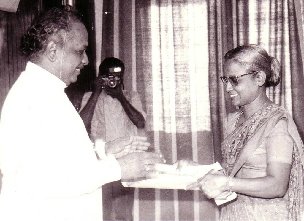 Chelliah Rajadurai Reminisces on MGR and B. Saroja Devi Visit to Ceylon ...